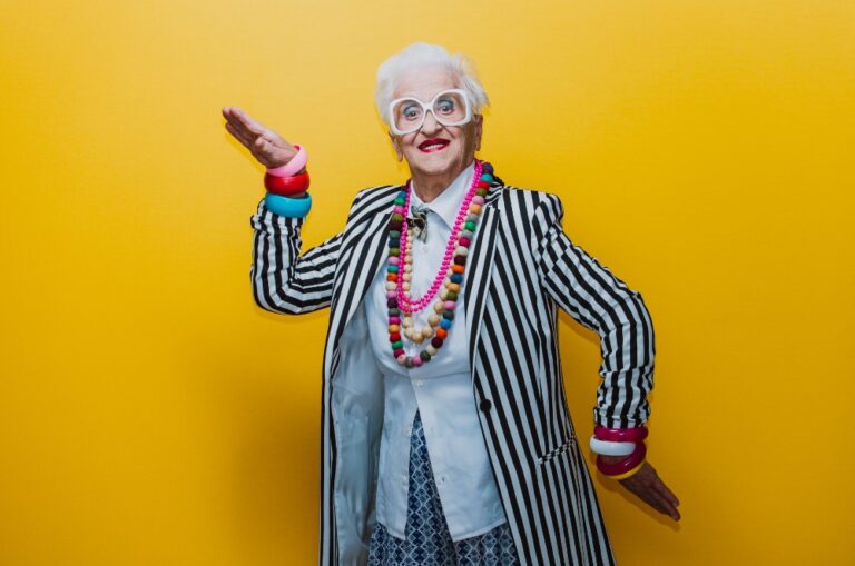 7 Steps to Express Yourself Through Clothes | Guest Post