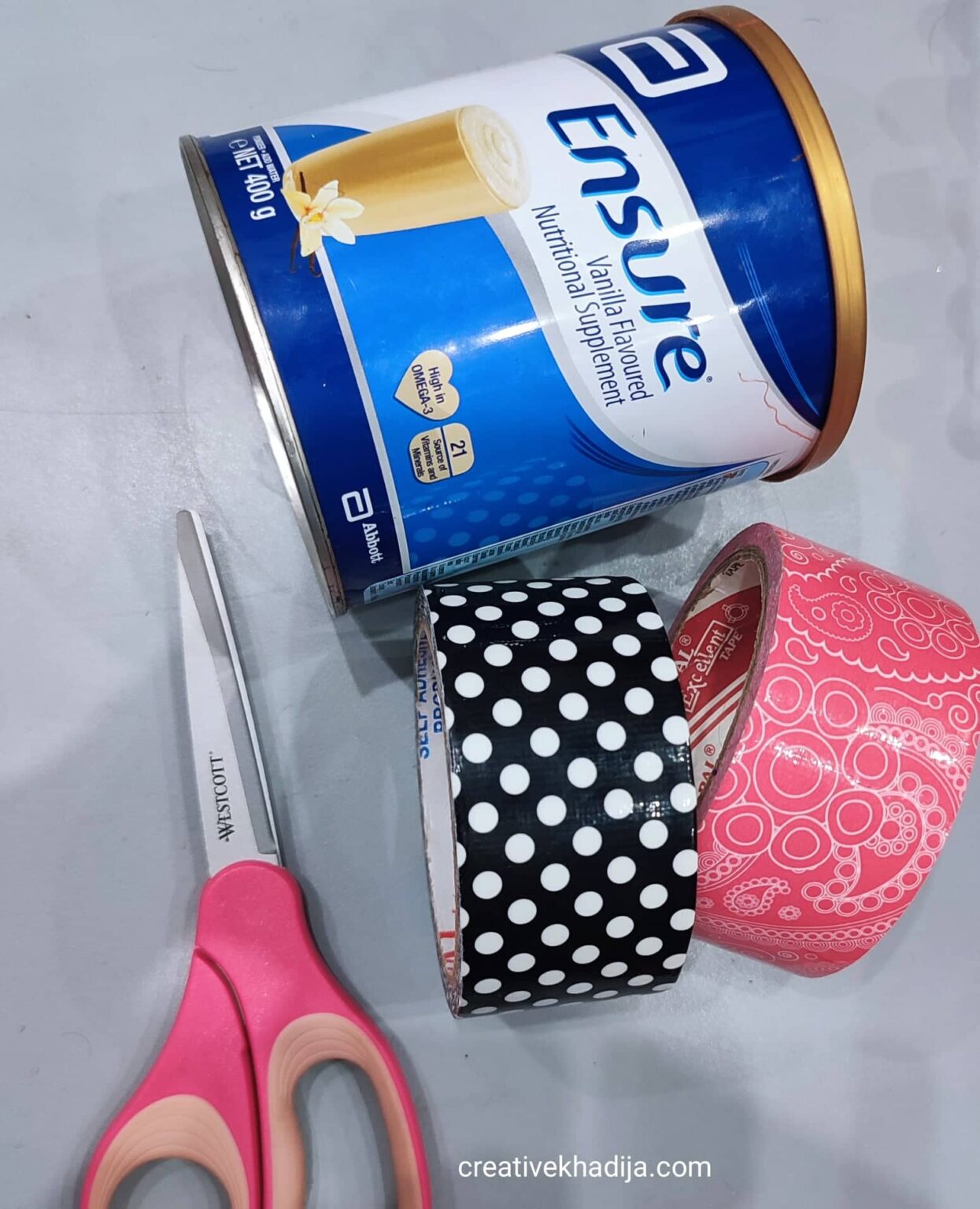 DIY Tissue Paper Roll Holder | Recycled Art Projects
